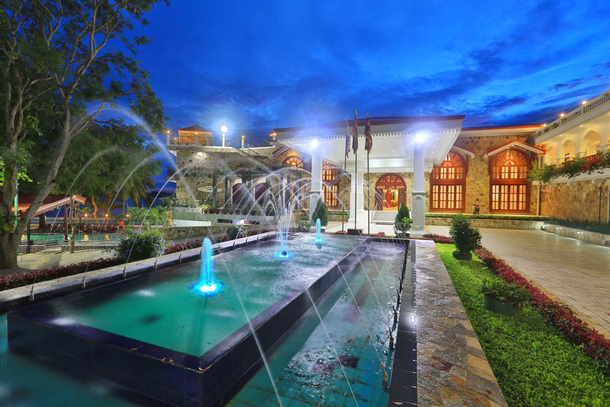 Sri Lanka Hotel - Centauria Hotels & Resorts Official Website